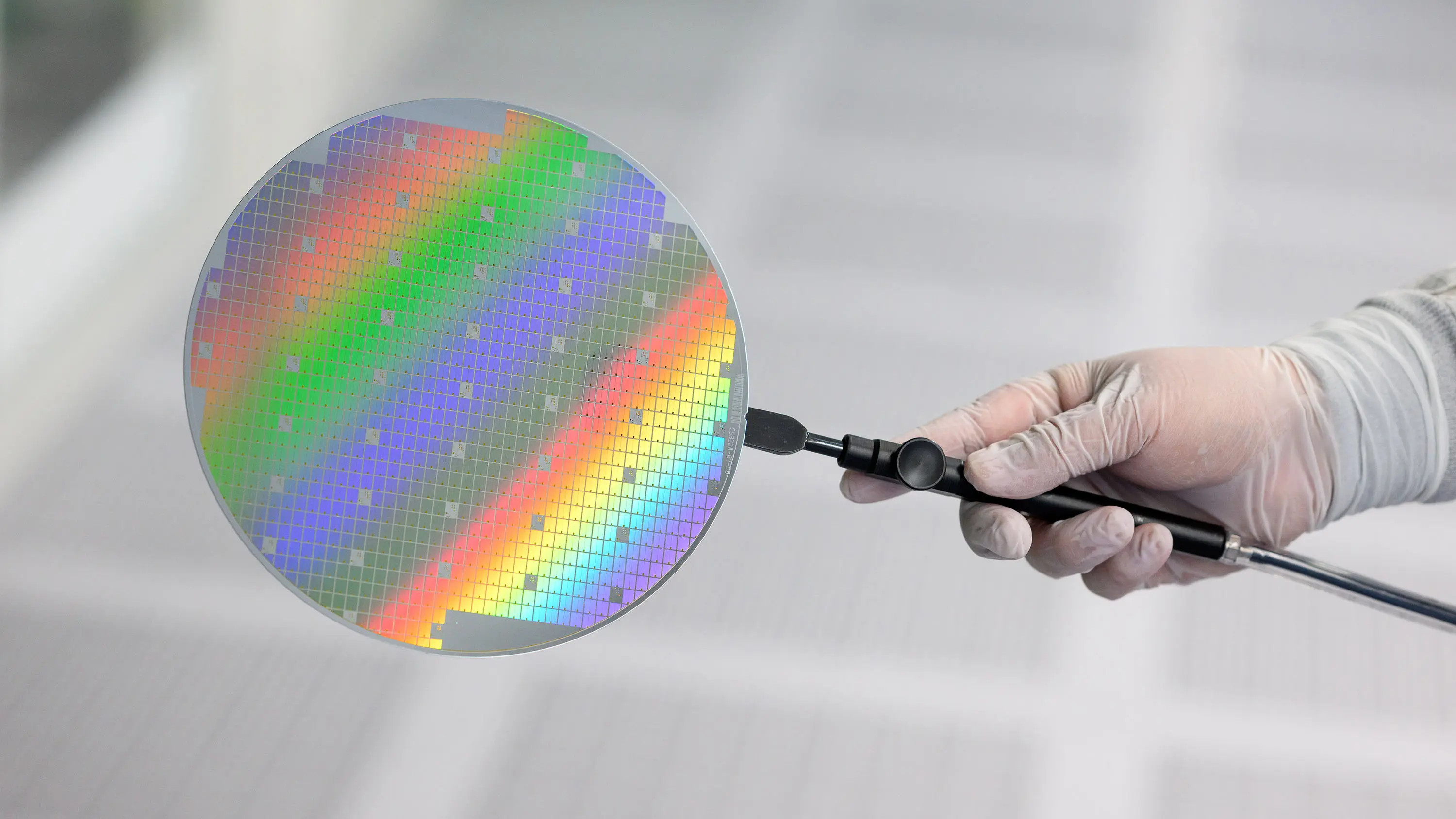 SiC trench etching at Bosch: towards vertical SiC chips | 博世半导体